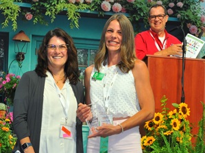 Faulkner County's Robin Trent Named 2025 Arkansas Master Gardener of ...